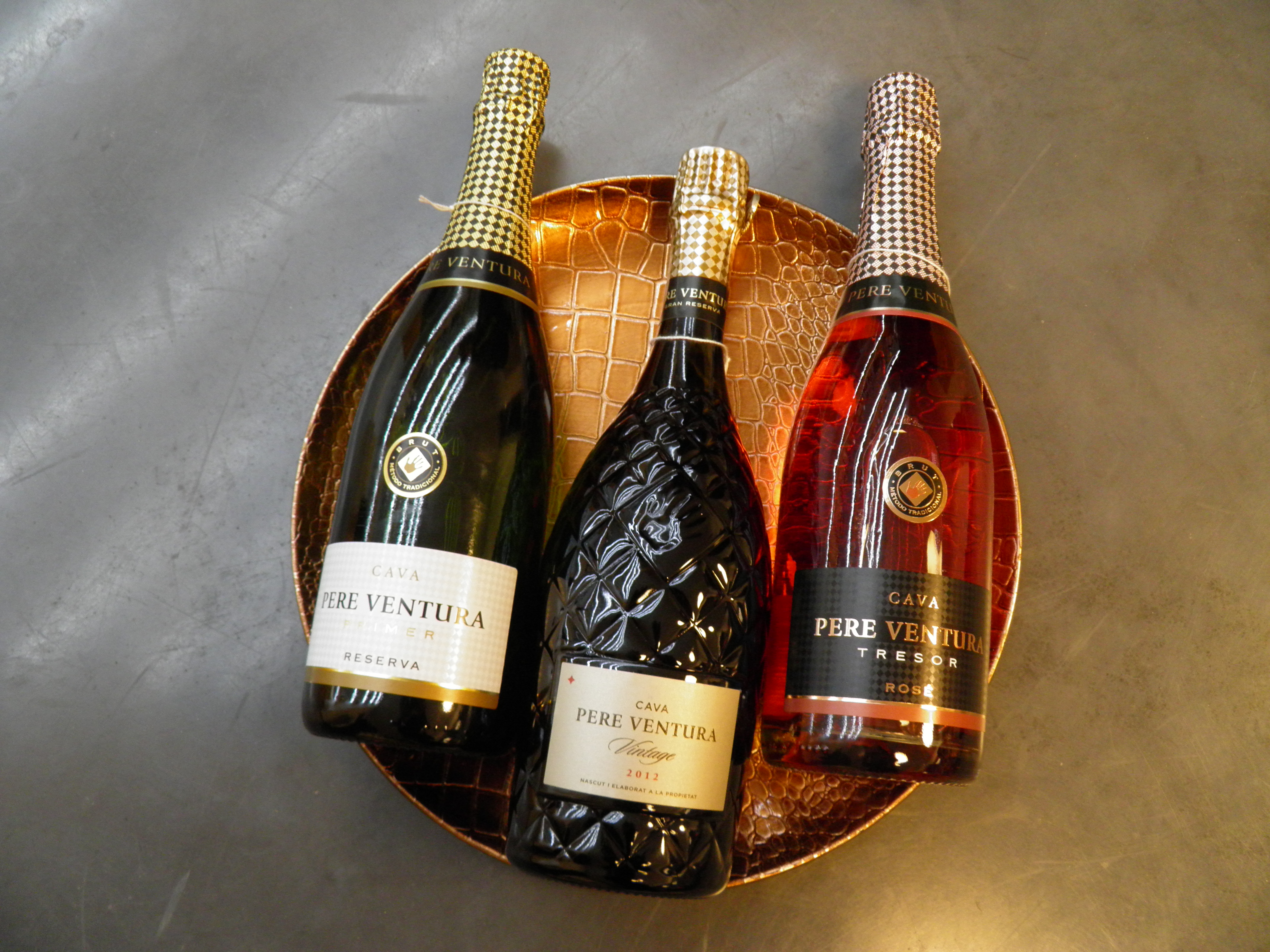 CAVA & PROSECCO | BAR àPART